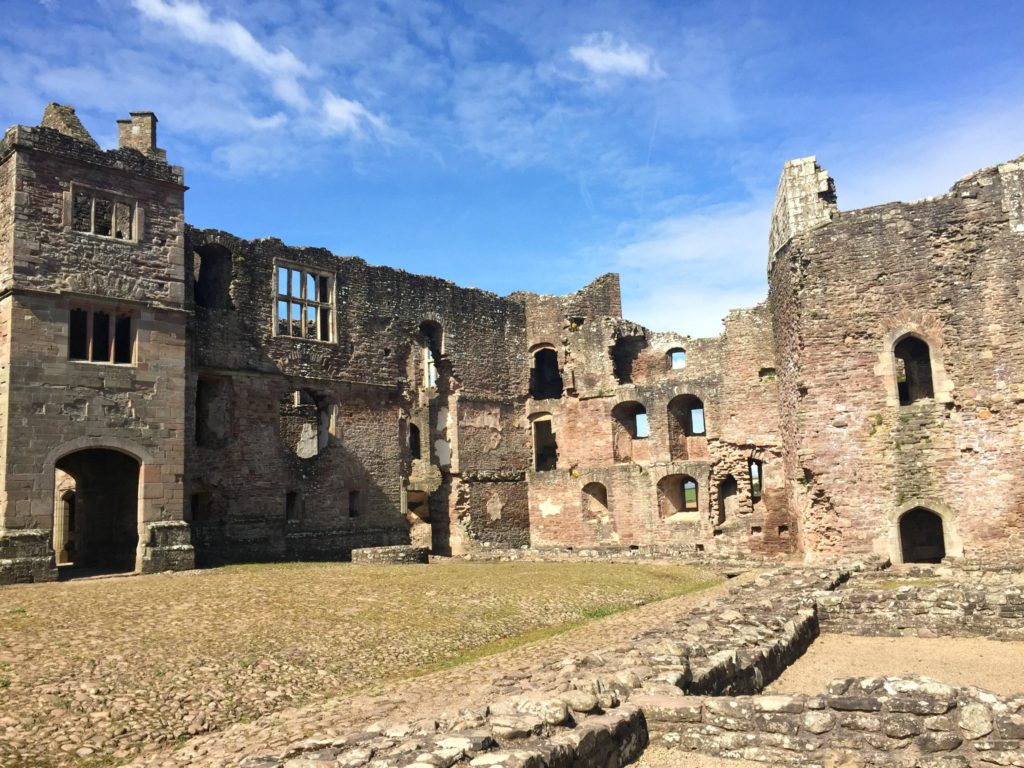 Raglan Castle 7 - Cardiff Mummy SaysCardiff Mummy Says