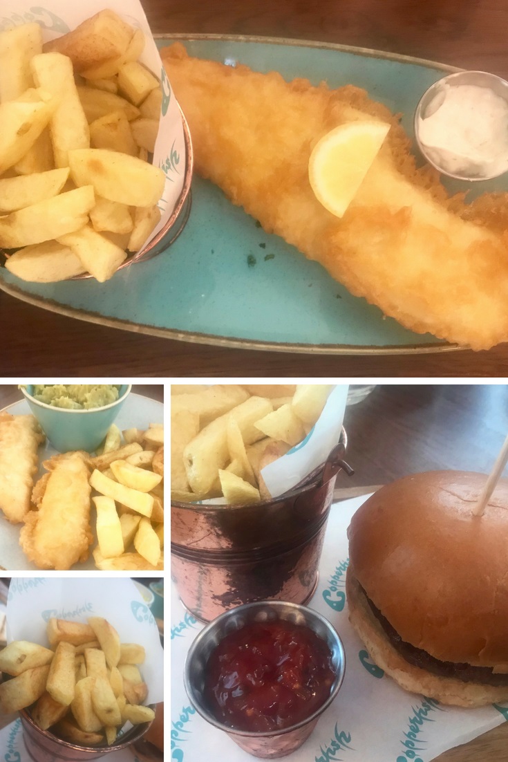 A traditional family day at the seaside with Mumbles Pier, Swansea ...